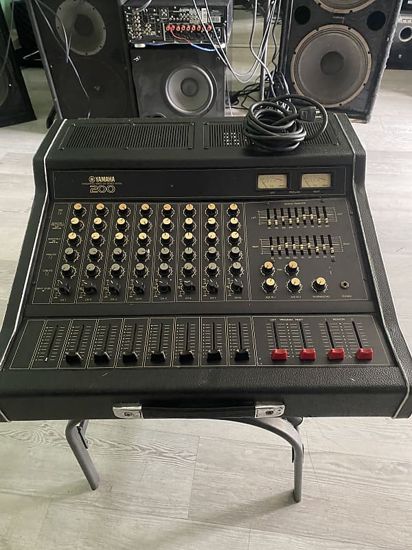 Yamaha EM-200 | Reverb