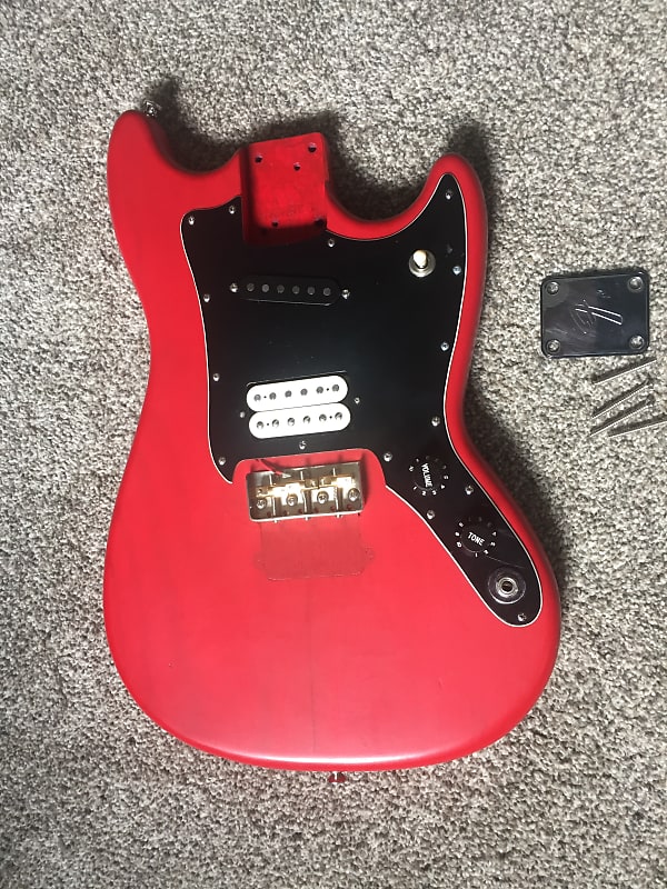 Fender 70’s Musicmaster body with mods Duo Sonic | Reverb