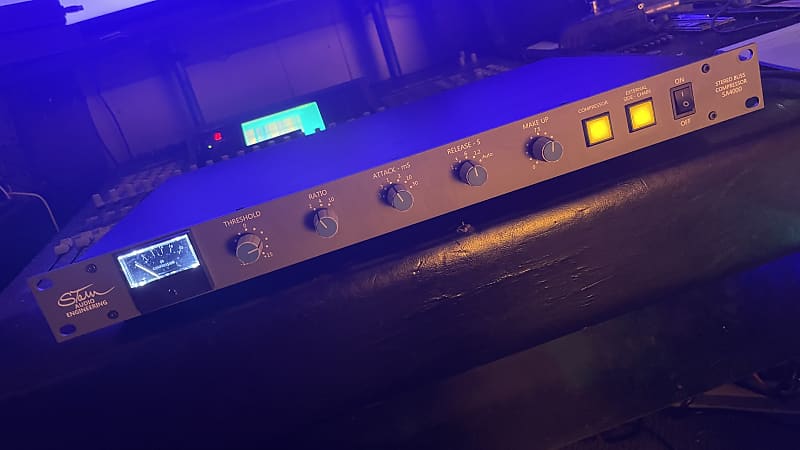 Stam Audio SA4000 MK1 SSL Style VCA Buss Compressor - Grey | Reverb