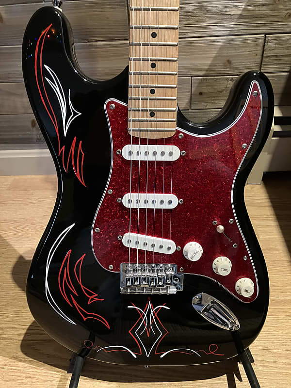 Custom Pinstriped Spectrum (Fender clone) Stratocaster mid | Reverb