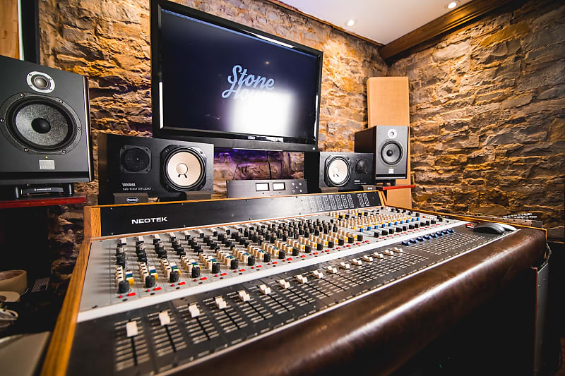 Neotek Series 1/1E Recording Console 16 Channel | Reverb