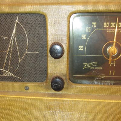 Zenith Allegro Wedge GR596W 1970s - Wood | Reverb