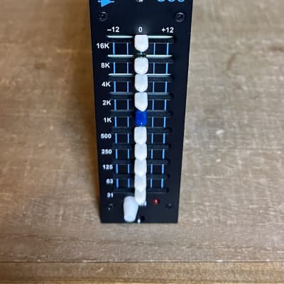 Vintage API 560B Graphic Equalizer with a new 560 chassis. | Reverb