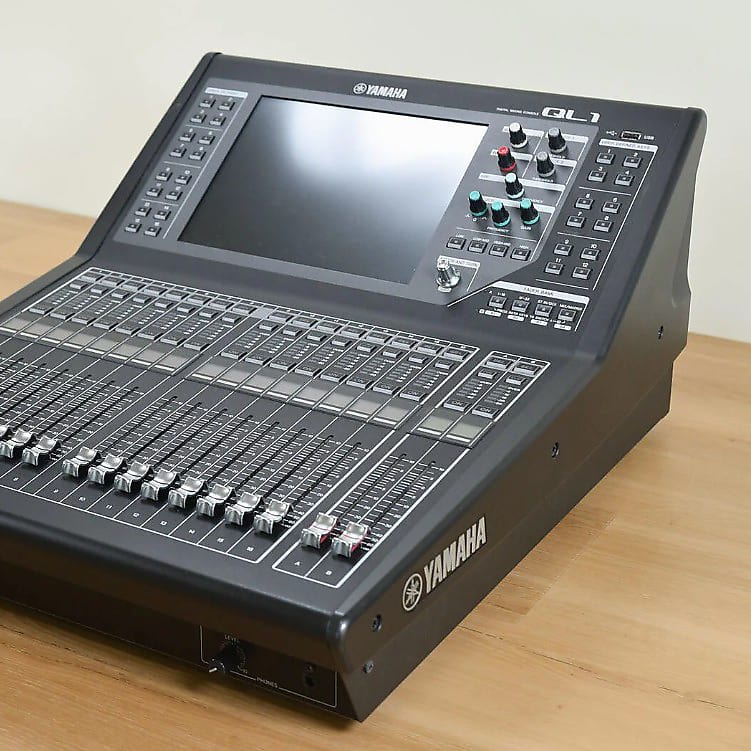 Yamaha QL1 16-Input 8-Output Digital Mixing 2021 Black | Reverb