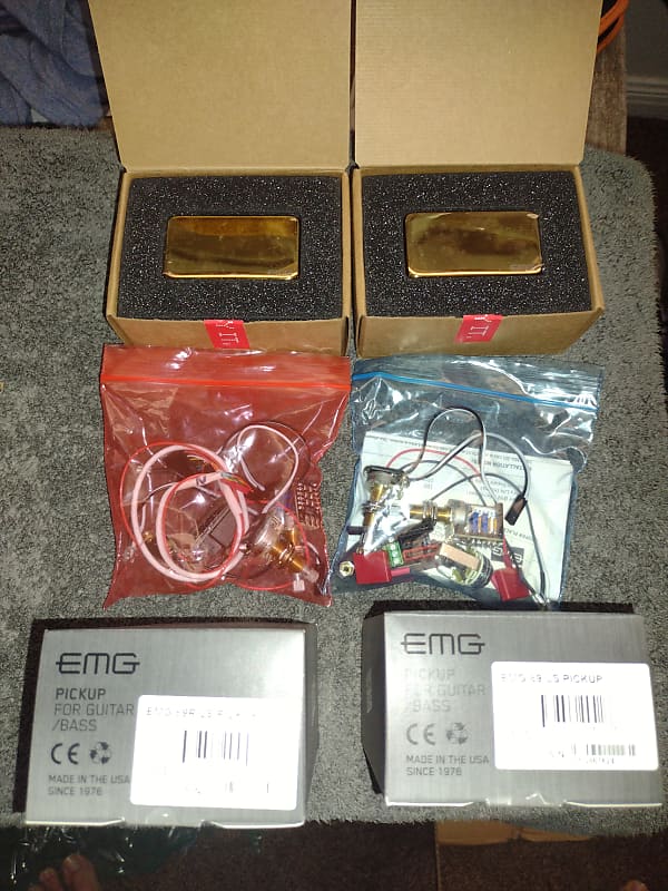 EMG 89 & 89R 2021 Gold | Reverb