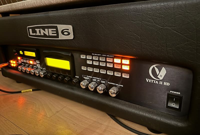 Line 6 Vetta 2 HD head 300 W amp model 2011 | Reverb