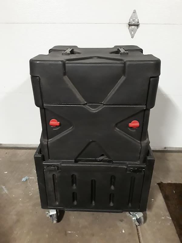 SKB Gig Rig 2000's with mixer, additional mic preamp, 8-track | Reverb