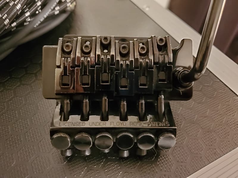 Floyd rose licensed tremolo Black | Reverb
