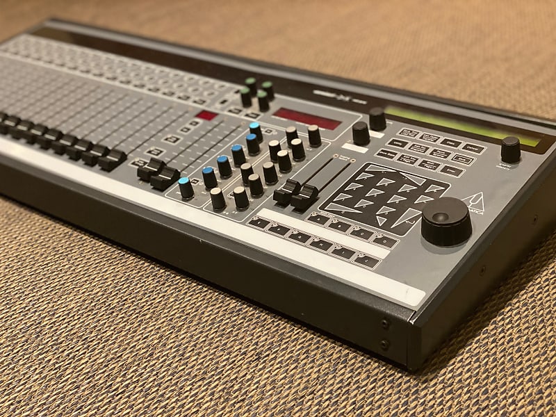 Audiomatica MIDI Fader Panel Controller Mixer - Audioframe | Reverb