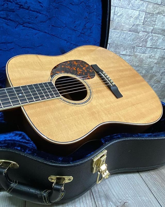 2013 Larrivee D-04W Peruvian Walnut Limited Edition | Reverb