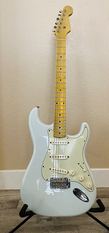 Classic Player '60s Stratocaster (SSL-5 bridge) w/50's era | Reverb