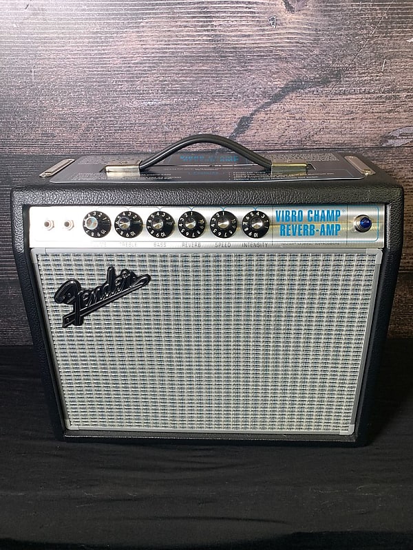 Fender Vibro Champ Reveb Guitar Combo Amplifier (Charlotte, | Reverb
