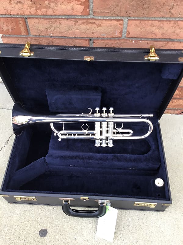 Getzen 3052 Custom Series Silver Trumpet - Pristine | Reverb