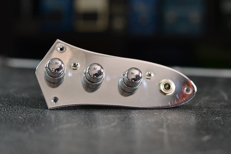 John East J-Retro Preamp for Jazz Bass | Reverb