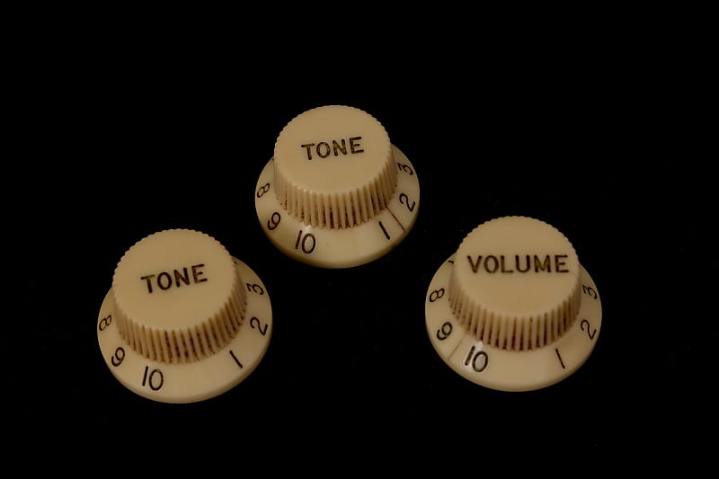 Strat / Stratocaster Knobs 60's Style 3 pieces - Cream - Aged | Reverb