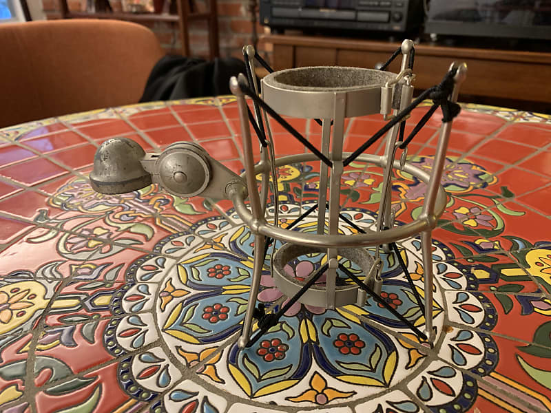 Neumann Vintage Shock Mount for U87 / U67 | Reverb