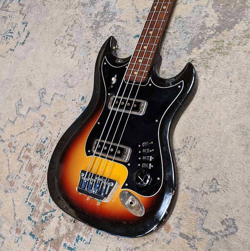 Hagstrom H II B 1967 | Reverb