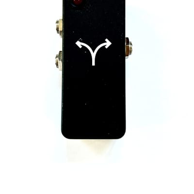 Fuzzlord Effects Buffered Ouija ABY Splitter 2017 Black & | Reverb