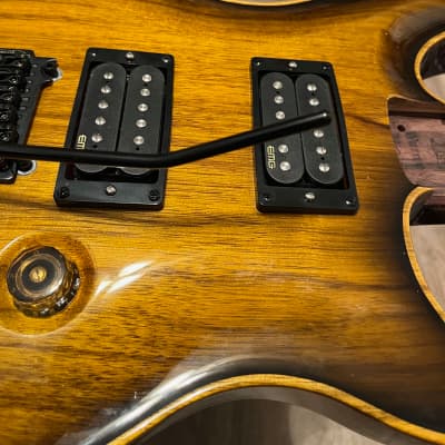 Warmoth VIP - Black to yellow/amber burst | Reverb