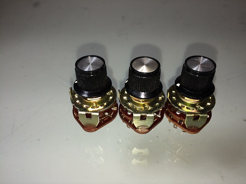 TMS 3 positions Solid Shaft rotary switch with knob. 2000 | Reverb