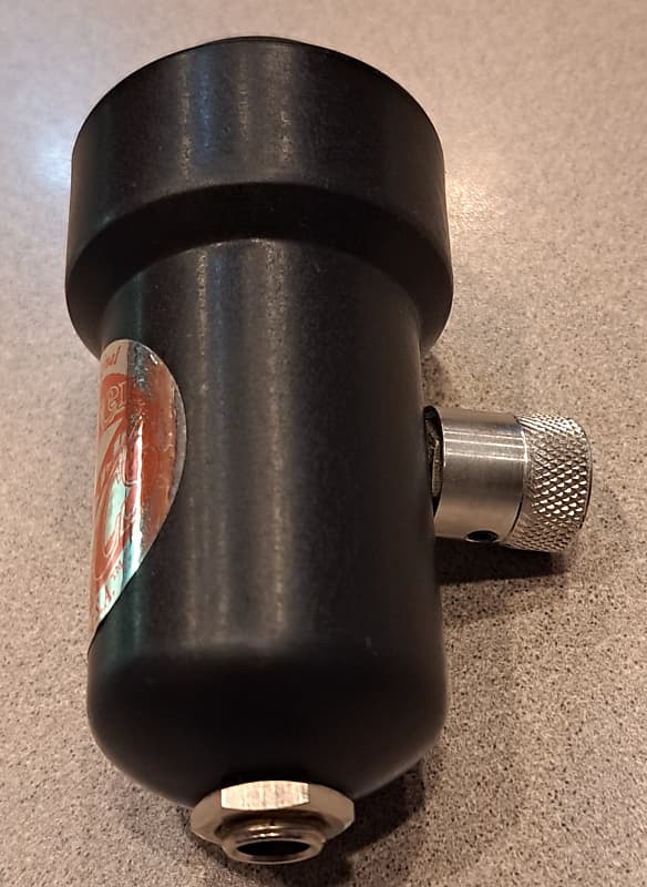 Shaker Dynamic Microphone - 1/4inch jack | Reverb