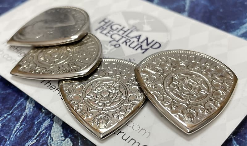 The Highland Plectrum Co. One (1) Queen Elizabeth Two | Reverb