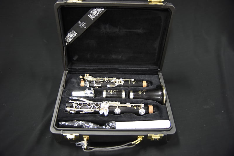 Buffet R13 Clarinet w/Silver Key BC113120 | Reverb Canada