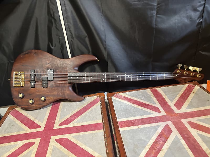 Peavey Dyna-Bass Unity Series Neck-Thru 4 String Bass | Reverb UK