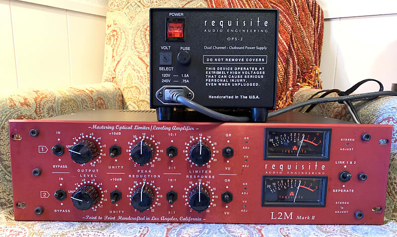 Requisite L2M MKII Mastering / Mixing Compressor | Reverb Canada
