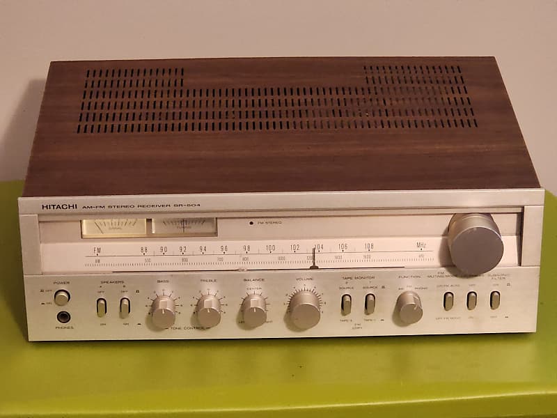 HITACHI SR-504 AM-FM STEREO RECEIVER Silverface/ Metal | Reverb