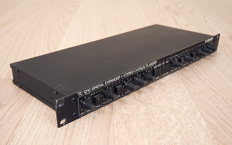 TC Electronic 1210 Spatial Expander + Stereo Chorus/Flanger | Reverb
