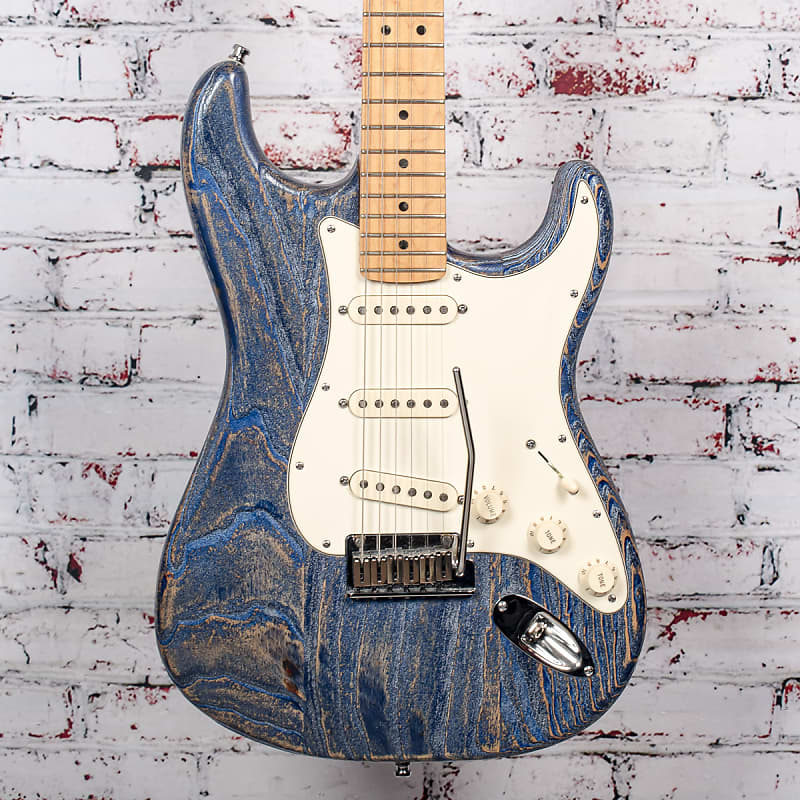 2013 Fender FSR AM Deluxe Stratocaster Dealer Ed. Sandblasted | Reverb