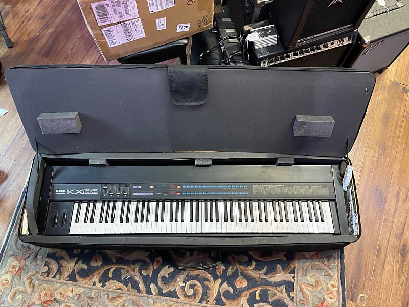 Yamaha Kx88 Midi Master Keyboard With Case 1980s Reverb
