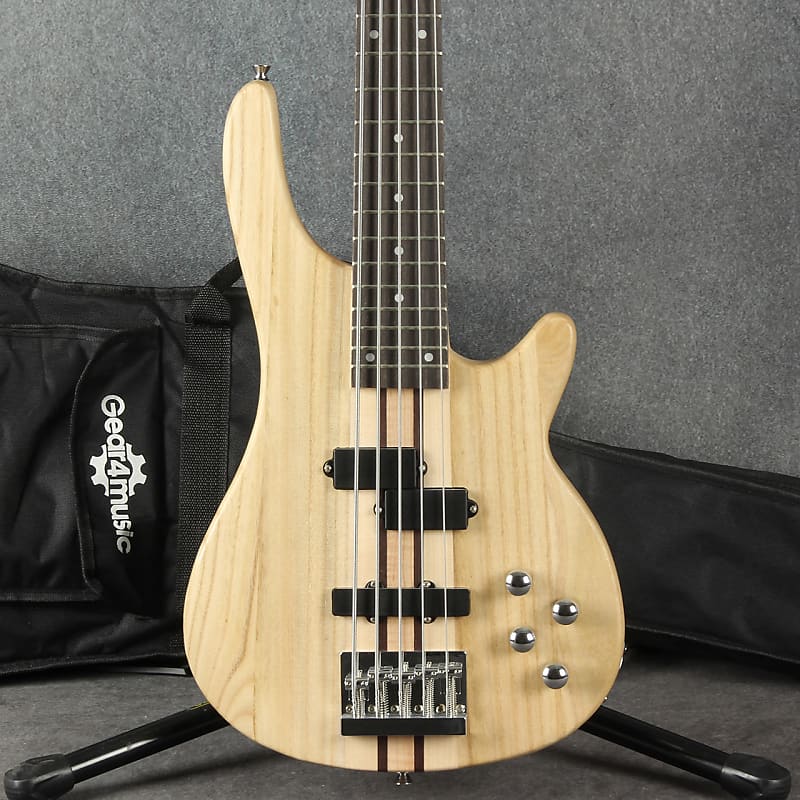 Gear4Music Chicago BG-CHG5-NT 5-String Neck Thru Bass | Reverb UK