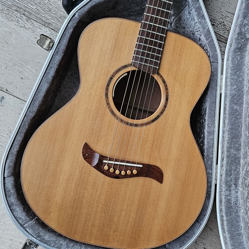 Warwick Stevenson Luthier Electro Acoustic Guitar with LR | Reverb UK