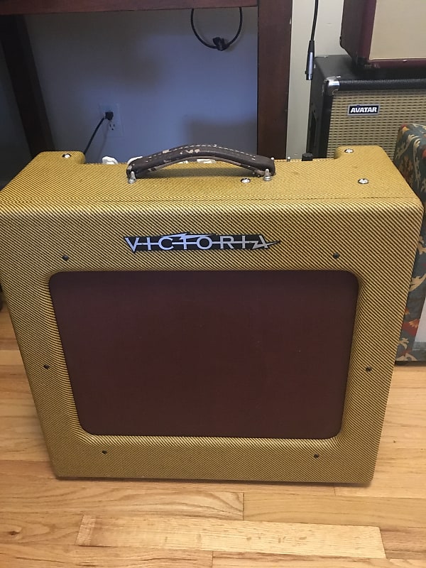Victoria Regal II Tweed | Reverb