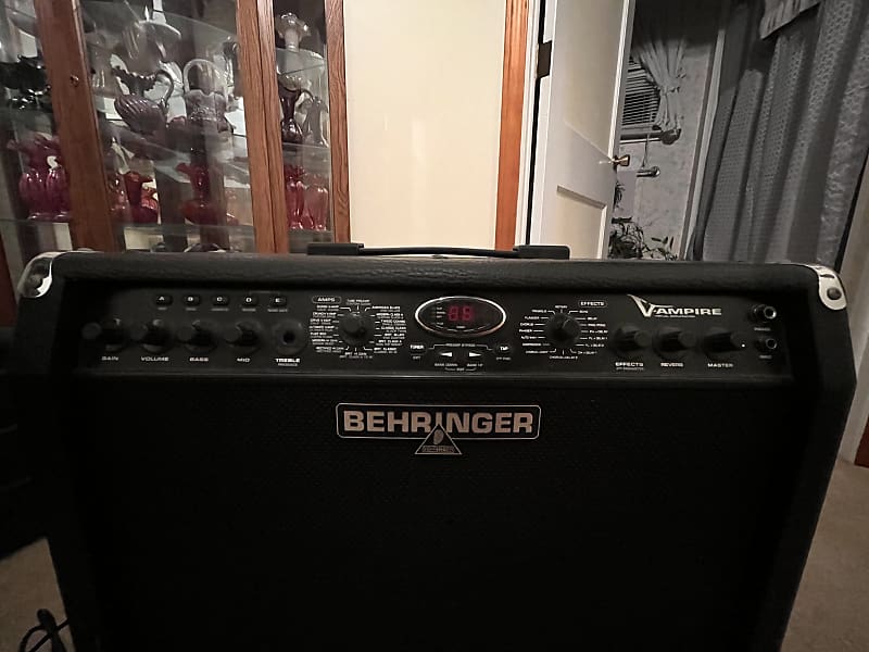 Behringer Behringer Vampire Amp | Reverb