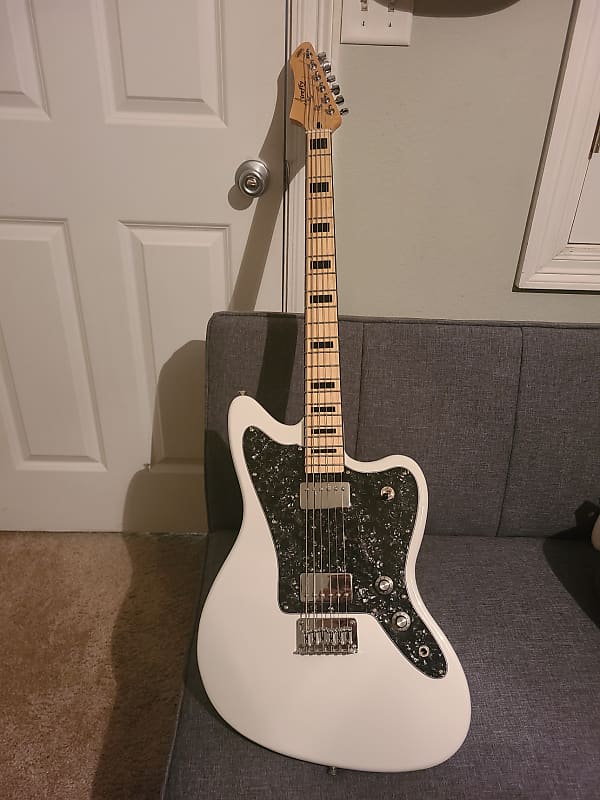 Firefly JM 30" Baritone Bass VI White | Reverb