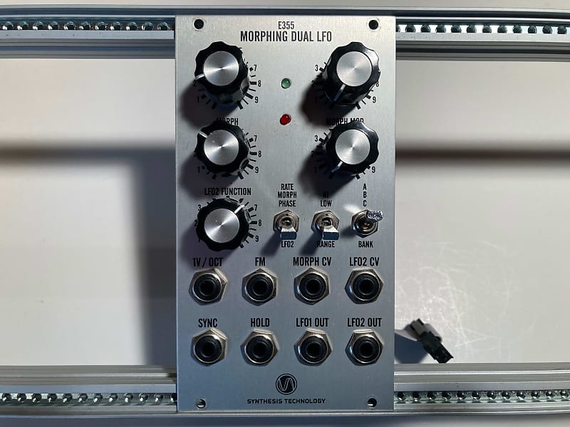 Synthesis Technology E355 Dual Morphing LFO | Reverb