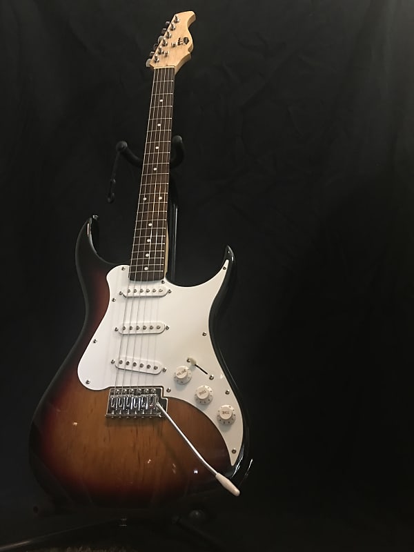 AXL SRO AS-750 Headliner - 2008 Sunburst (Fender Squier | Reverb