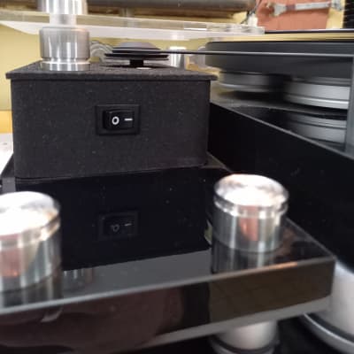 Small Audio Manufacture Antares turntable with SAM Tonearm | Reverb