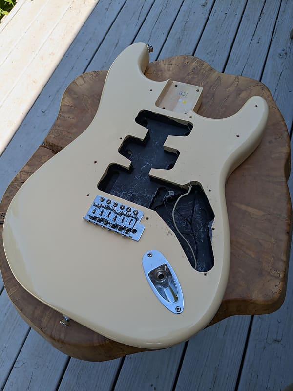 Squier Vintage Modified '70s Stratocaster Body 2014 - Vintage | Reverb