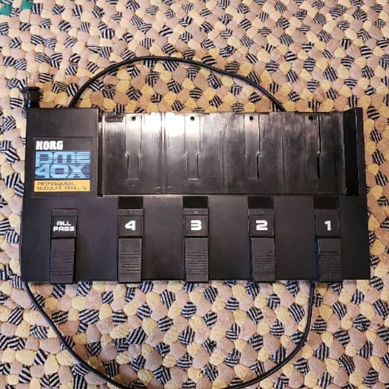 Korg PME-40X Professional Modular Effects System Pedalboard | Reverb