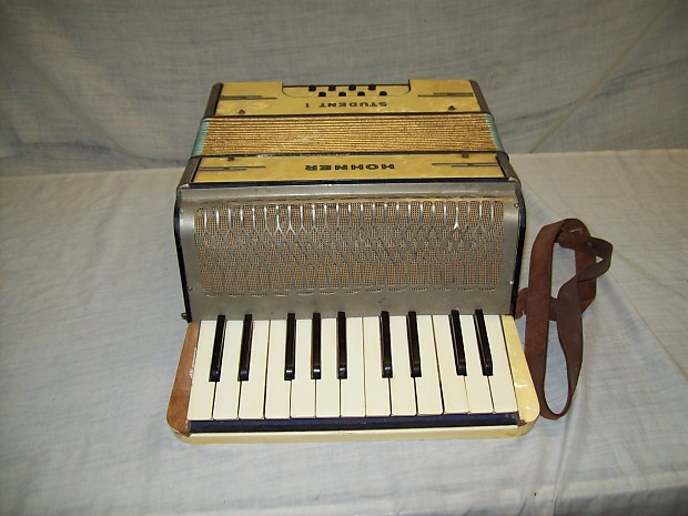 Vintage Hohner Student I 27X8 Child's Accordion | Reverb