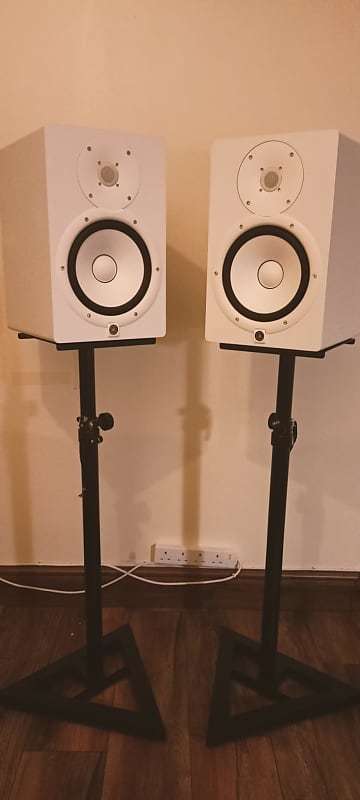 Yamaha HS8 8" Powered Studio Monitor (Pair) 2021 - Present | Reverb UK
