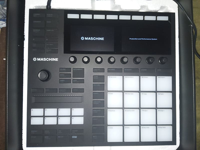 Native Instruments Maschine MKIII Groove | Reverb