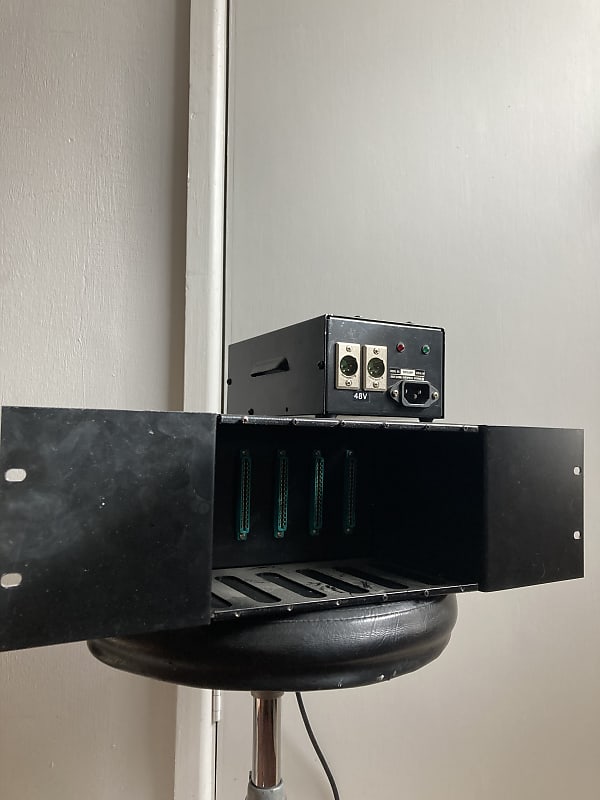 BAE 6 Slot 500 series rack chassis with external power | Reverb