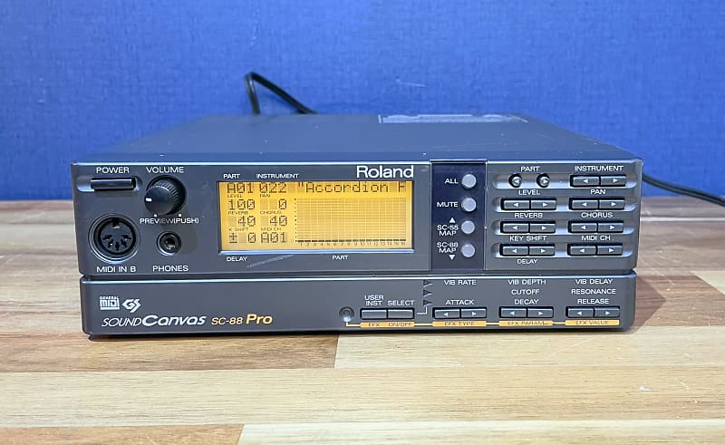 [Excellent] Roland SC-88 Pro Classic Desktop Synth | Reverb