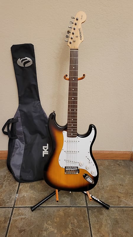 Starcaster by Fender 2010s Used Solid Body Electric Guitar | Reverb