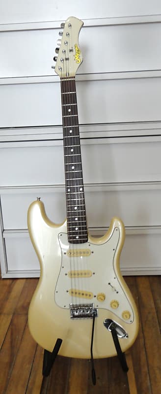 Memphis Strat Copy c1980 pearl white | Reverb